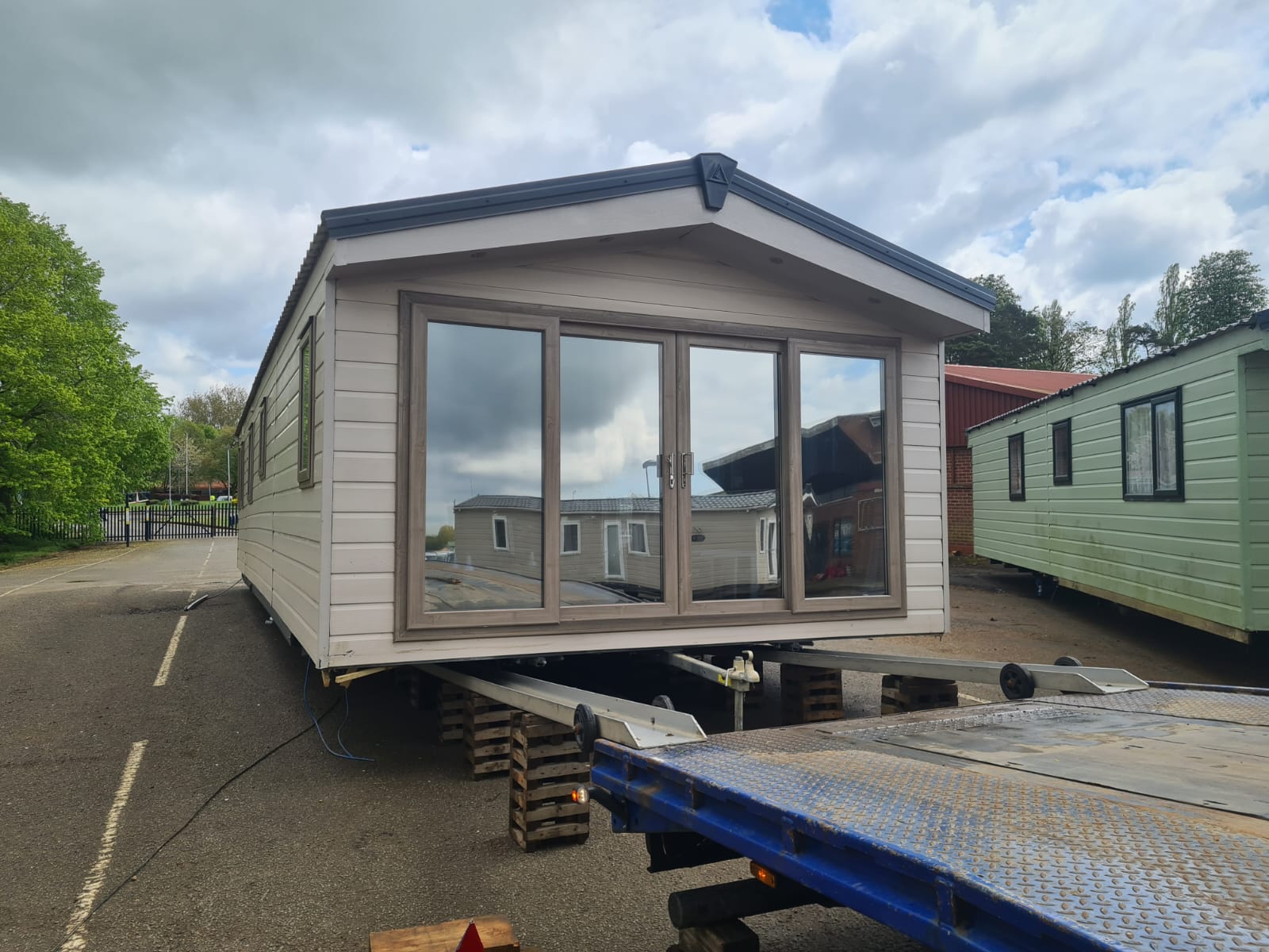 Caravan Collection & Delivery Services | Caravan Delivery | UK